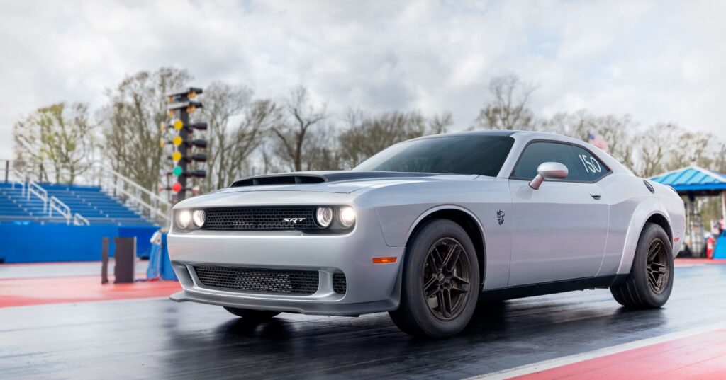 2026 Dodge Challenger SRT Hellcat Jailbreak Dimensions, Performance, Features - New Dodge USA