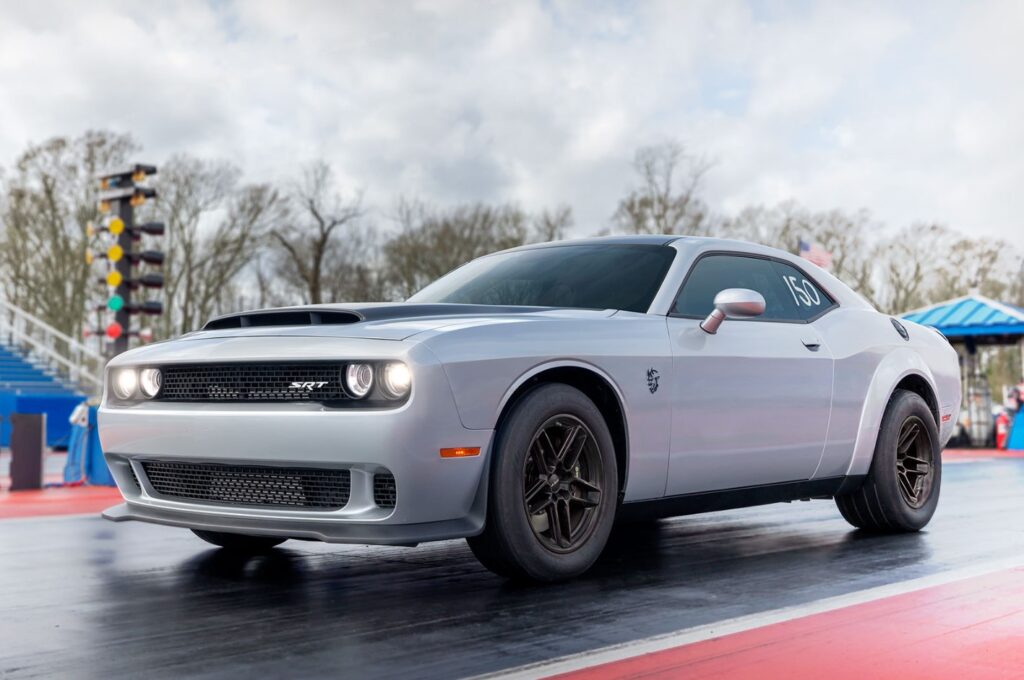 2026 Dodge Challenger SRT Hellcat Jailbreak Dimensions, Performance ...